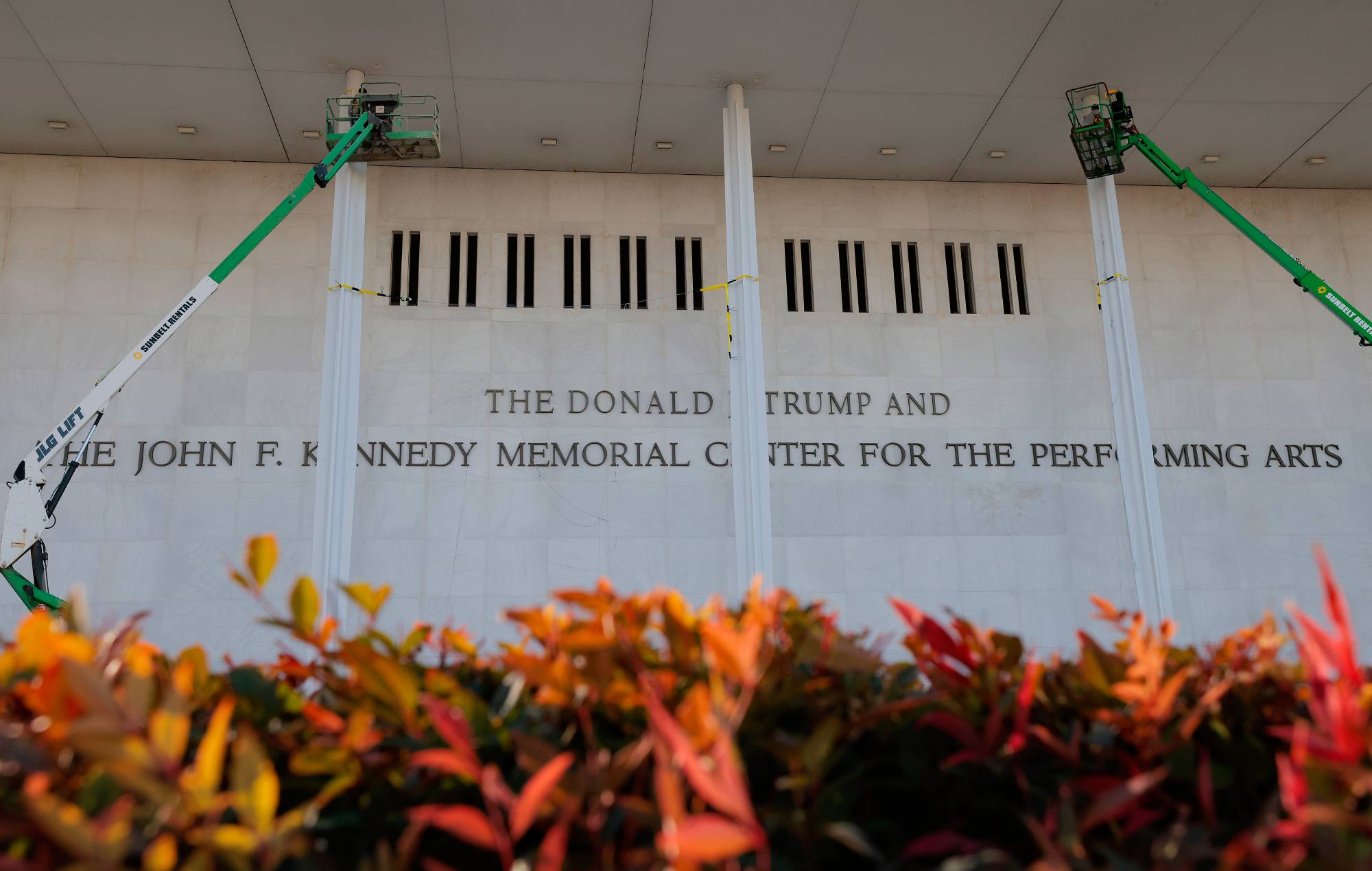 Kennedy Center seeks $1million from musician who cancelled Christmas ...